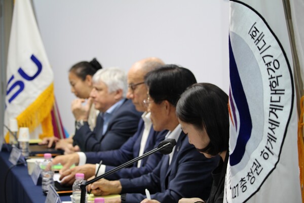 FISU 레온즈 에더 신임 회장, 2027 충청권 세계대학경기대회 준비 첫 인상..."훌륭한 팀워크"